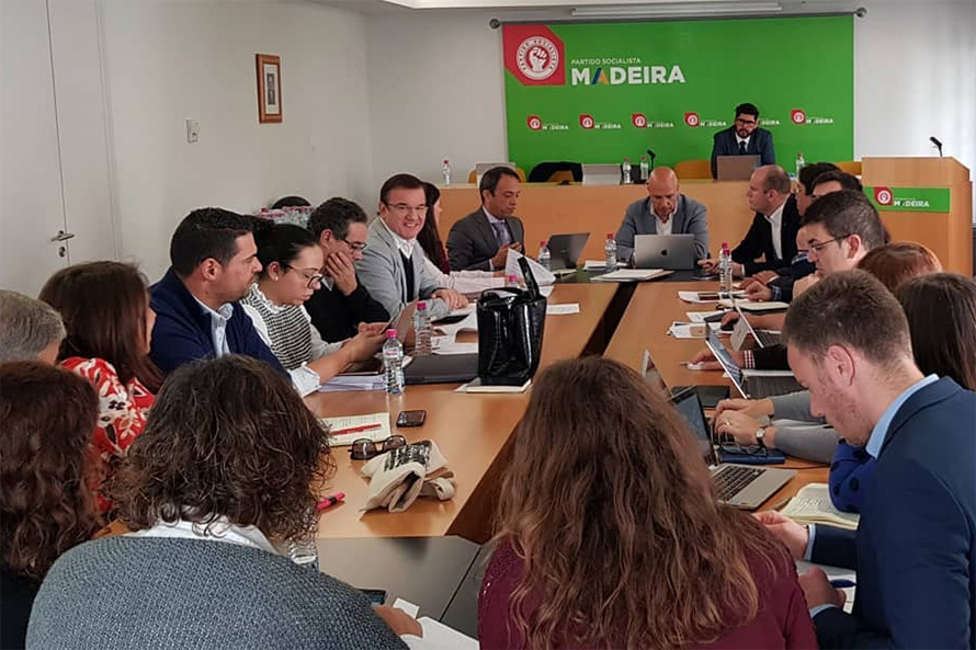 PS/Madeira prepara debate orçamental com entidades e personalidades da ...
